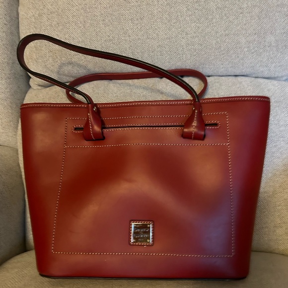 Dooney & Bourke | Bags | Red Leather Dooney And Bourke Tote Perfect For ...